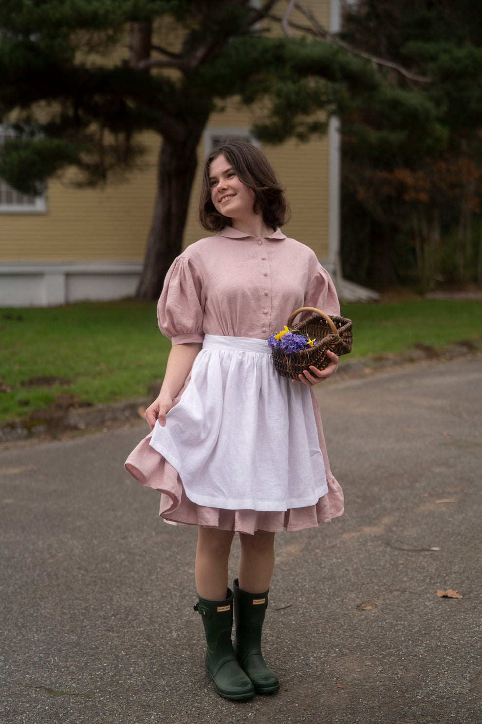 Mini Meg linen dress with ruffles – LittleWomenAtelier